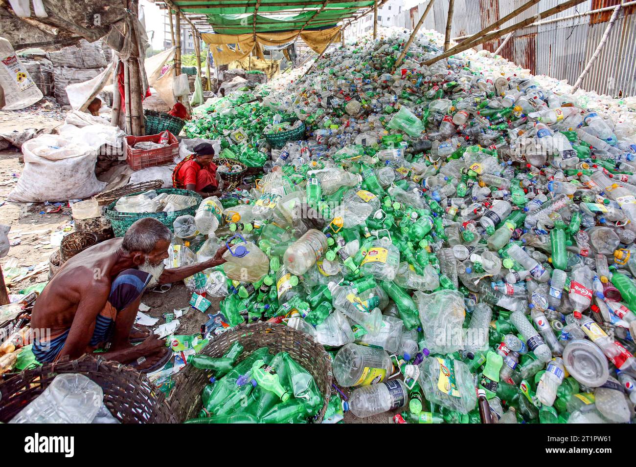 Plastikflaschen recycling hi-res stock photography and images - Alamy