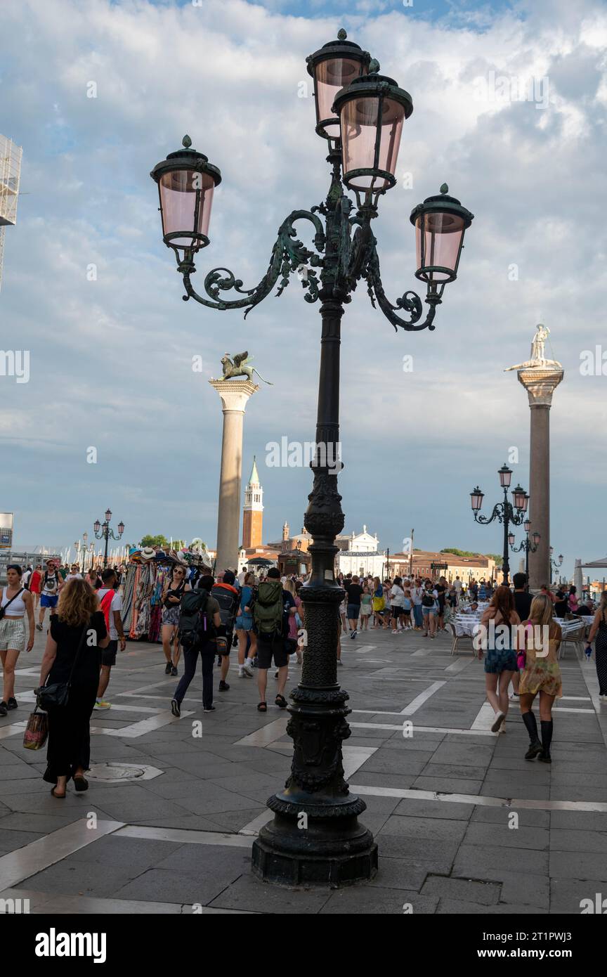 Venetian ornamental street light hi-res stock photography and images ...