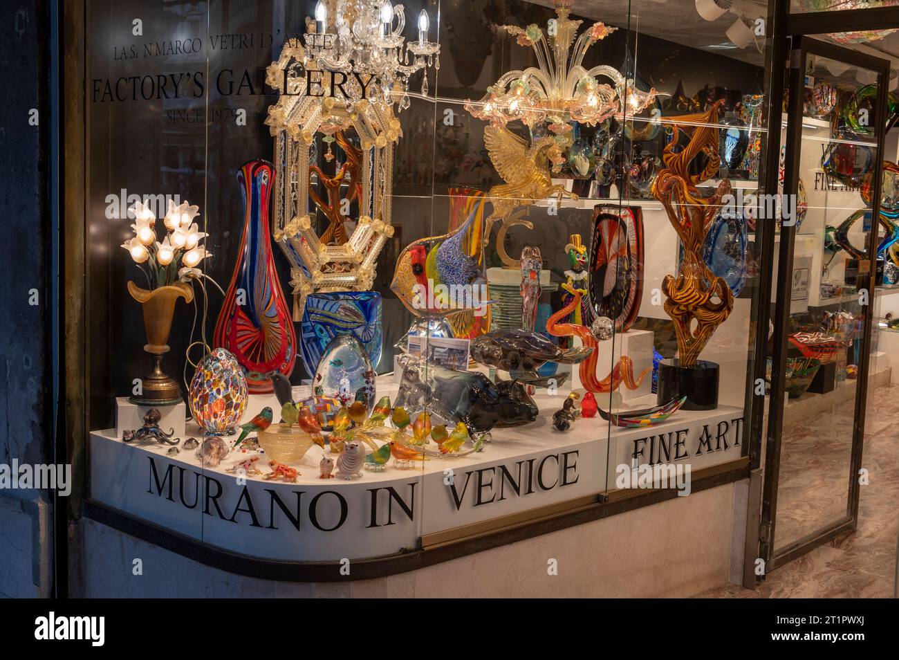 Murano glass shop hi-res stock photography and images - Alamy
