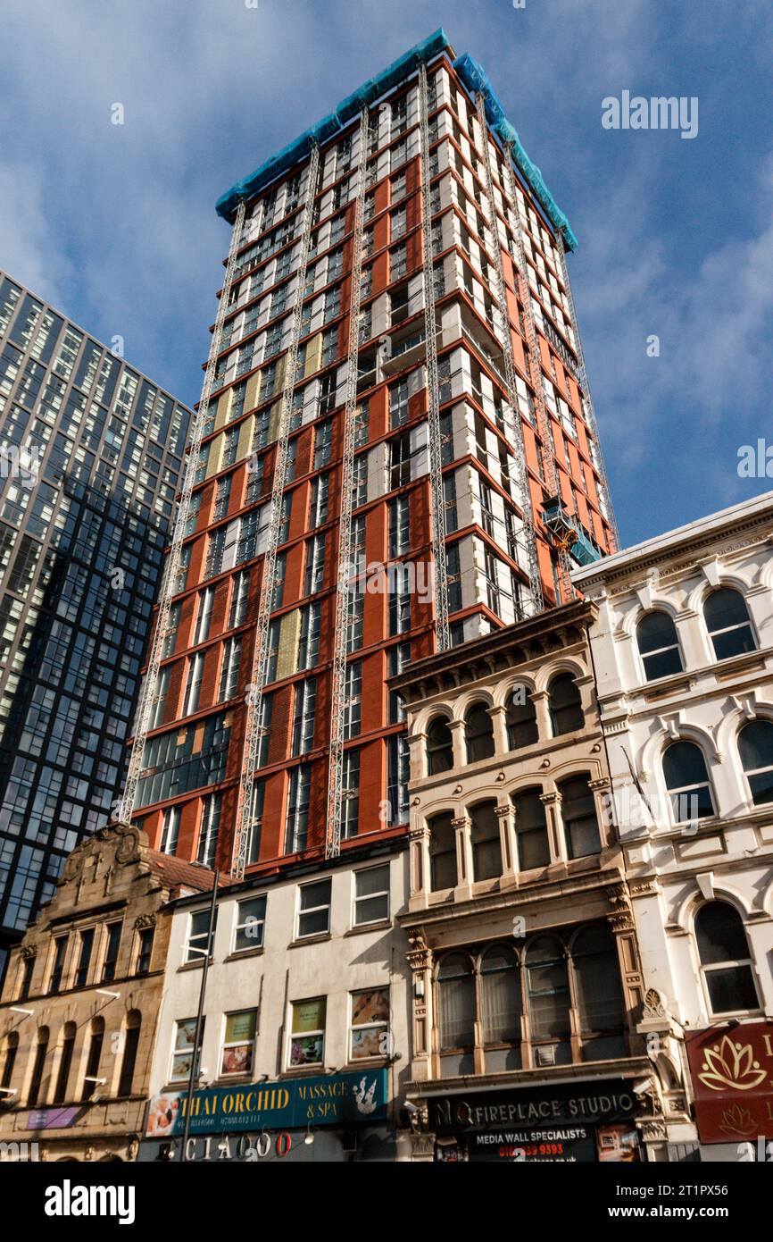 Tower block under construction. Swan Street, Manchester Stock Photo - Alamy