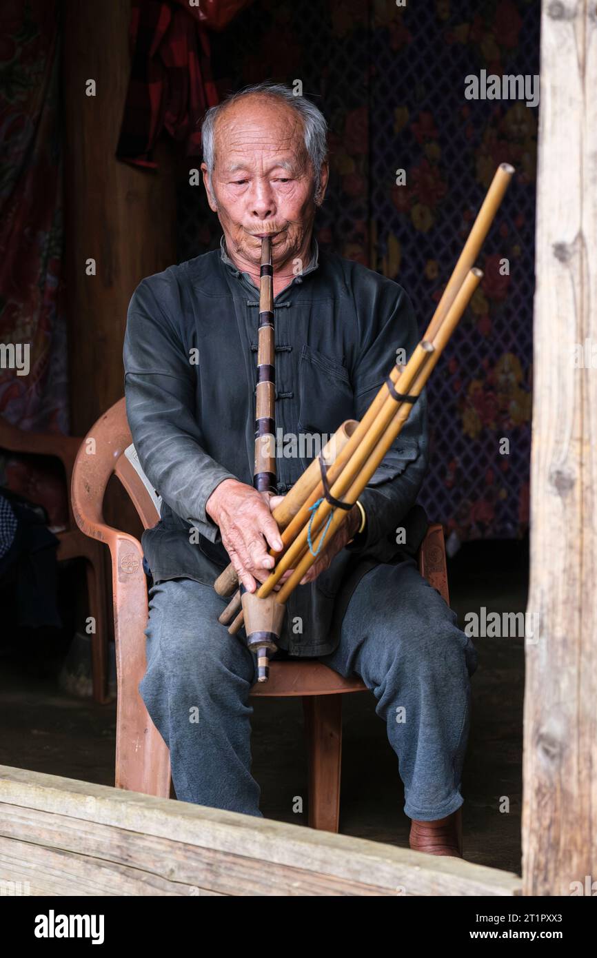 Khen mong hi-res stock photography and images - Alamy