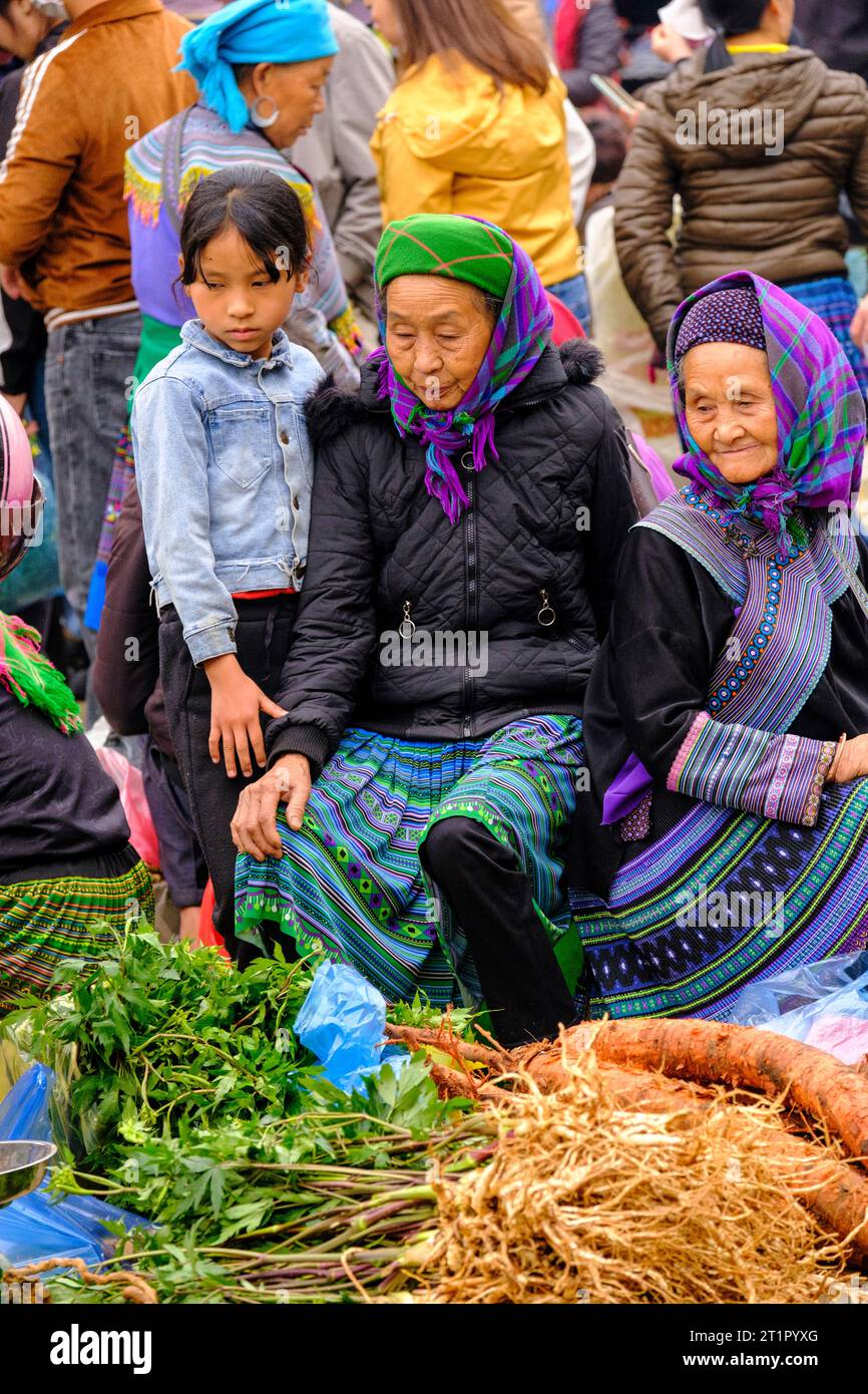 Bac Ha, Vietnam. Sunday Market Scene. Lao Cai Province Stock Photo - Alamy
