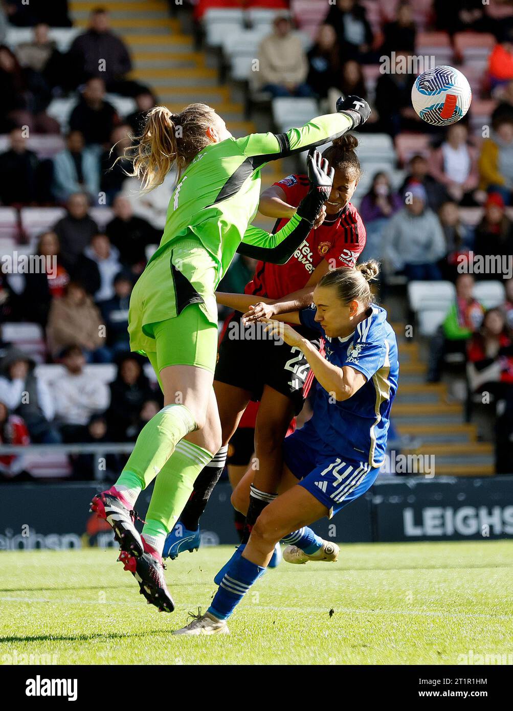 Goalkeeper punching ball hi-res stock photography and images - Alamy