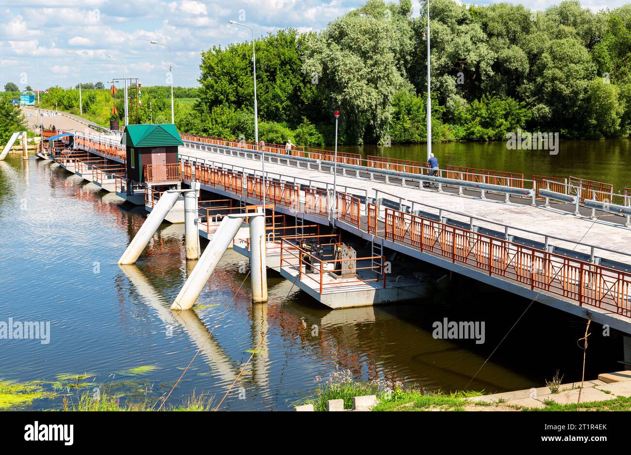 Russian pontoon bridge hi-res stock photography and images - Alamy