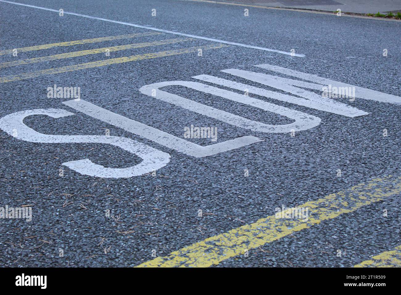 A photo of slow writing on an urban road Stock Photo - Alamy