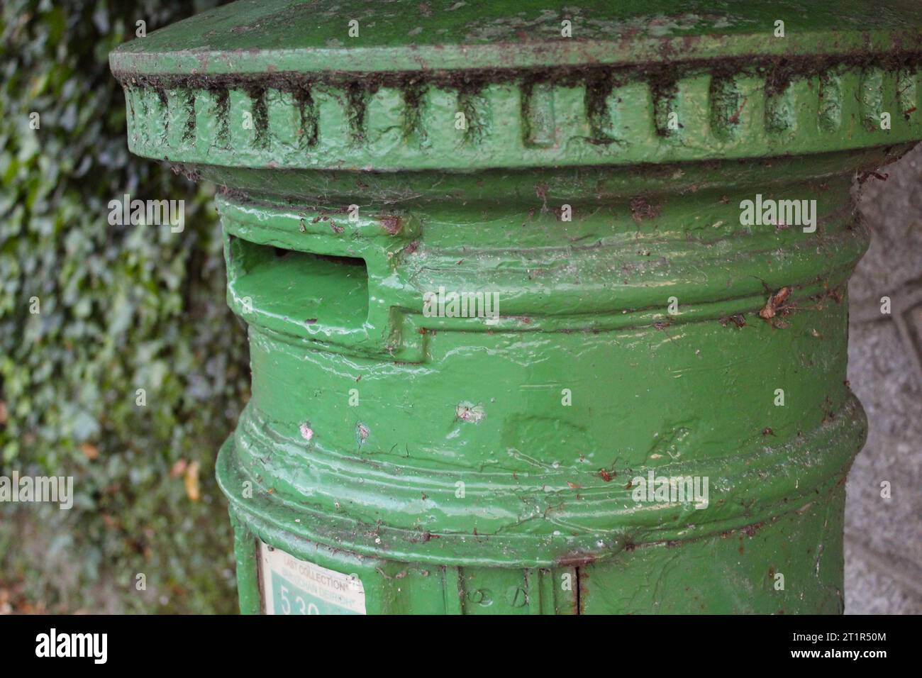 Green letterbox hi-res stock photography and images - Alamy