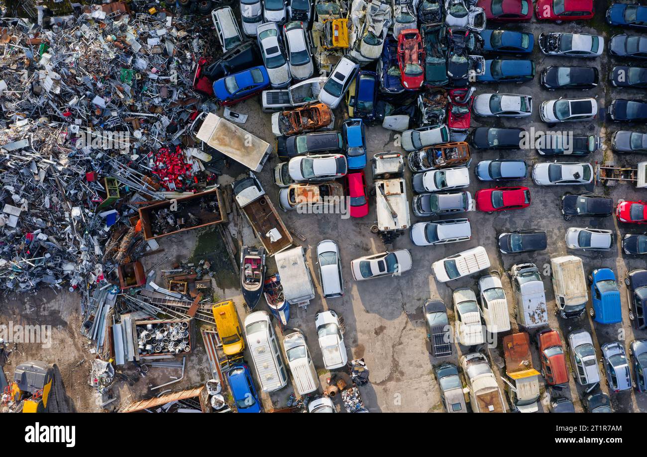 Car compound for scrap metal recycling viewed from above Stock Photo ...