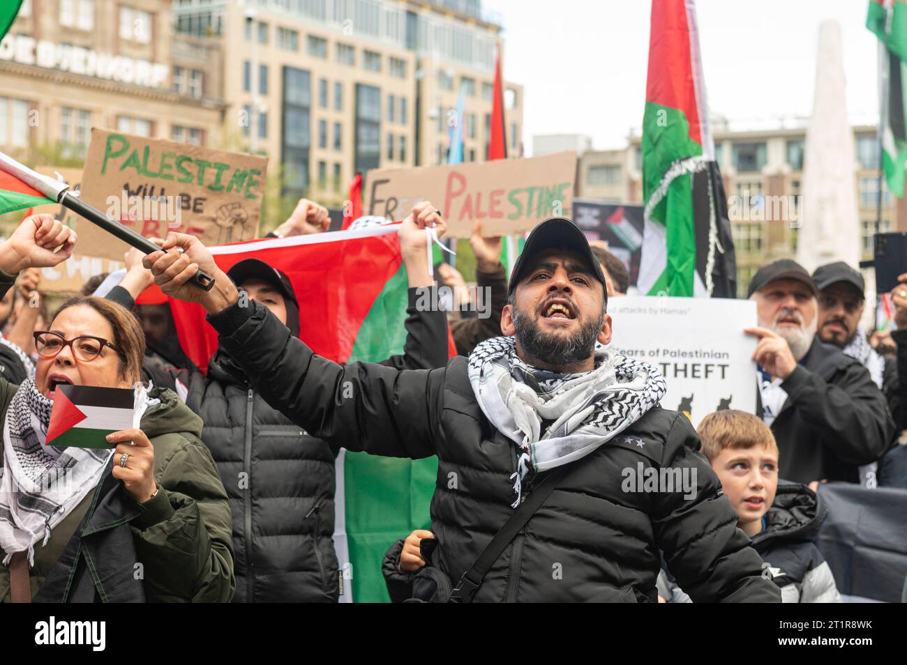 Pro palästinensische unterstützung hi-res stock photography and images ...