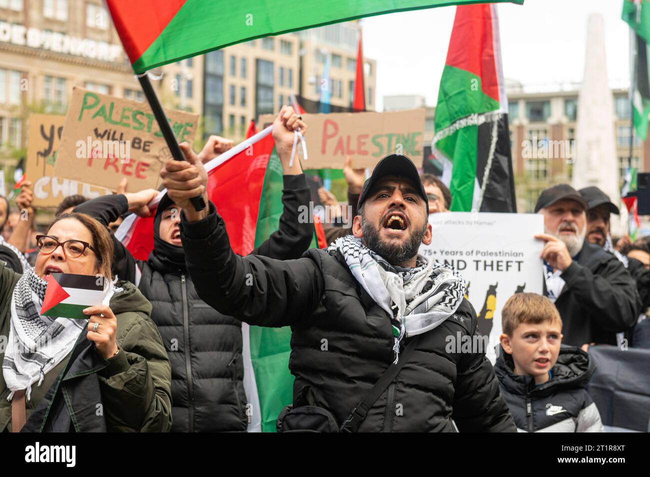 Pro palästinensische unterstützung hi-res stock photography and images ...