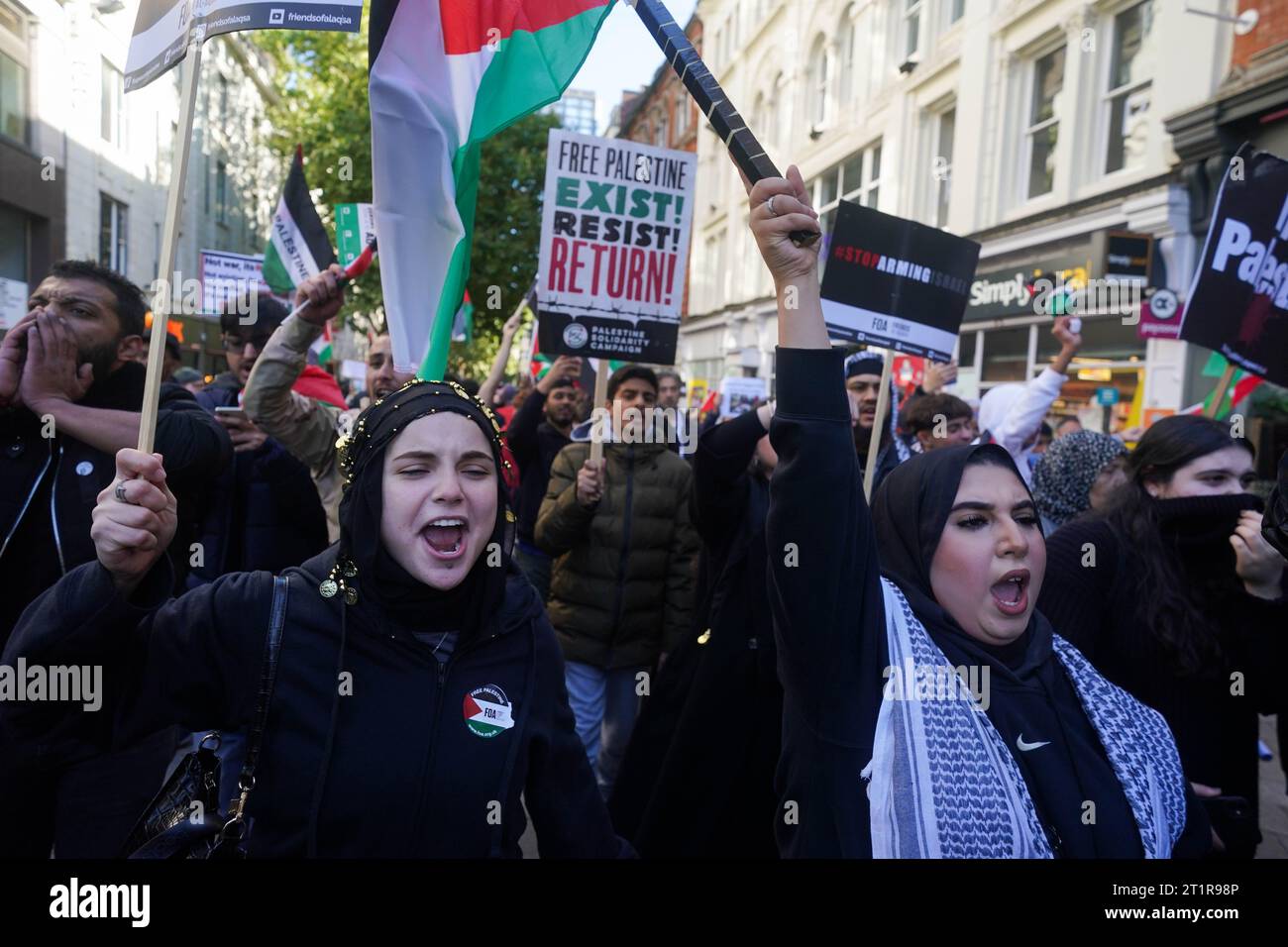 People take part in a demonstration in support of Palestine in ...