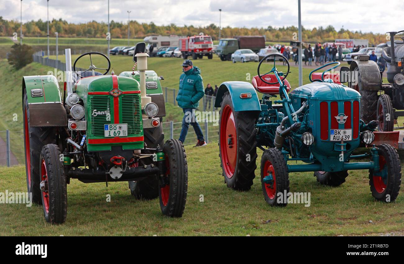 Oschersleben, Germany. 15th Oct, 2023. Vintage vehicles, including old ...