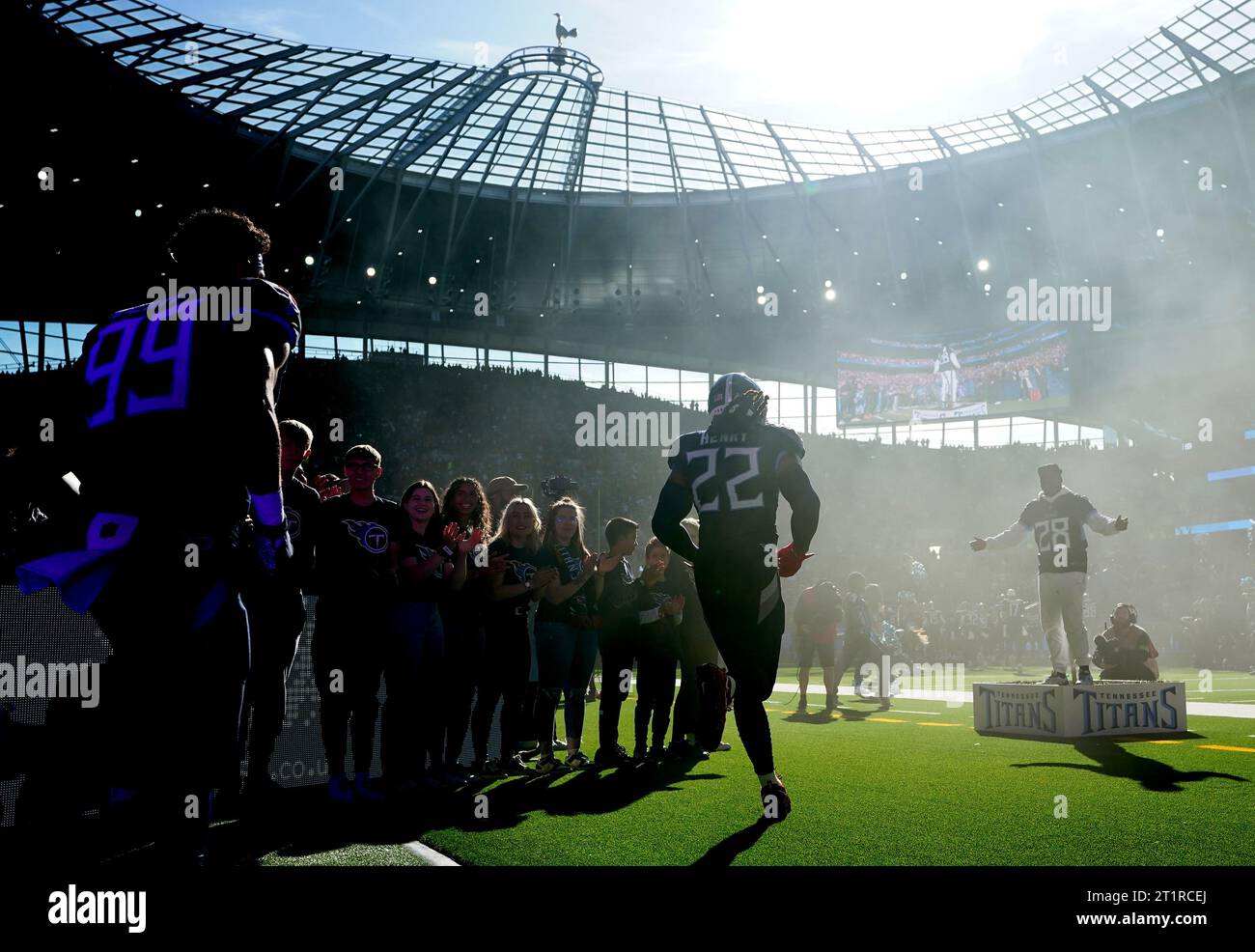Tennessee Titans' Derrick Henry runs out to start the NFL international ...