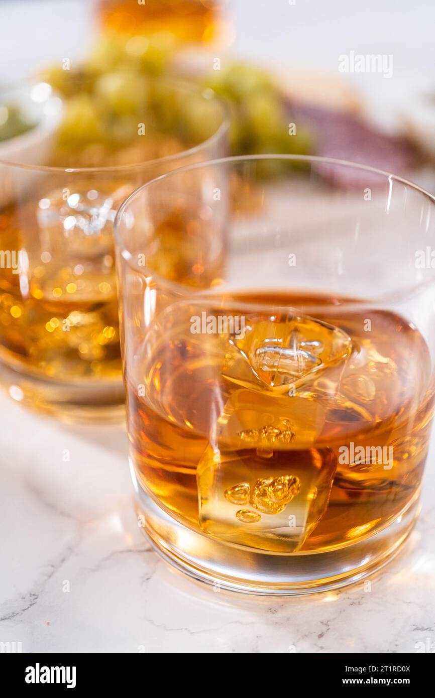 Scotch on the rocks Stock Photo - Alamy