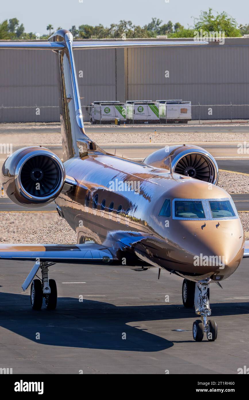 Rolls royce tay mk 611 8c engines hi-res stock photography and images ...
