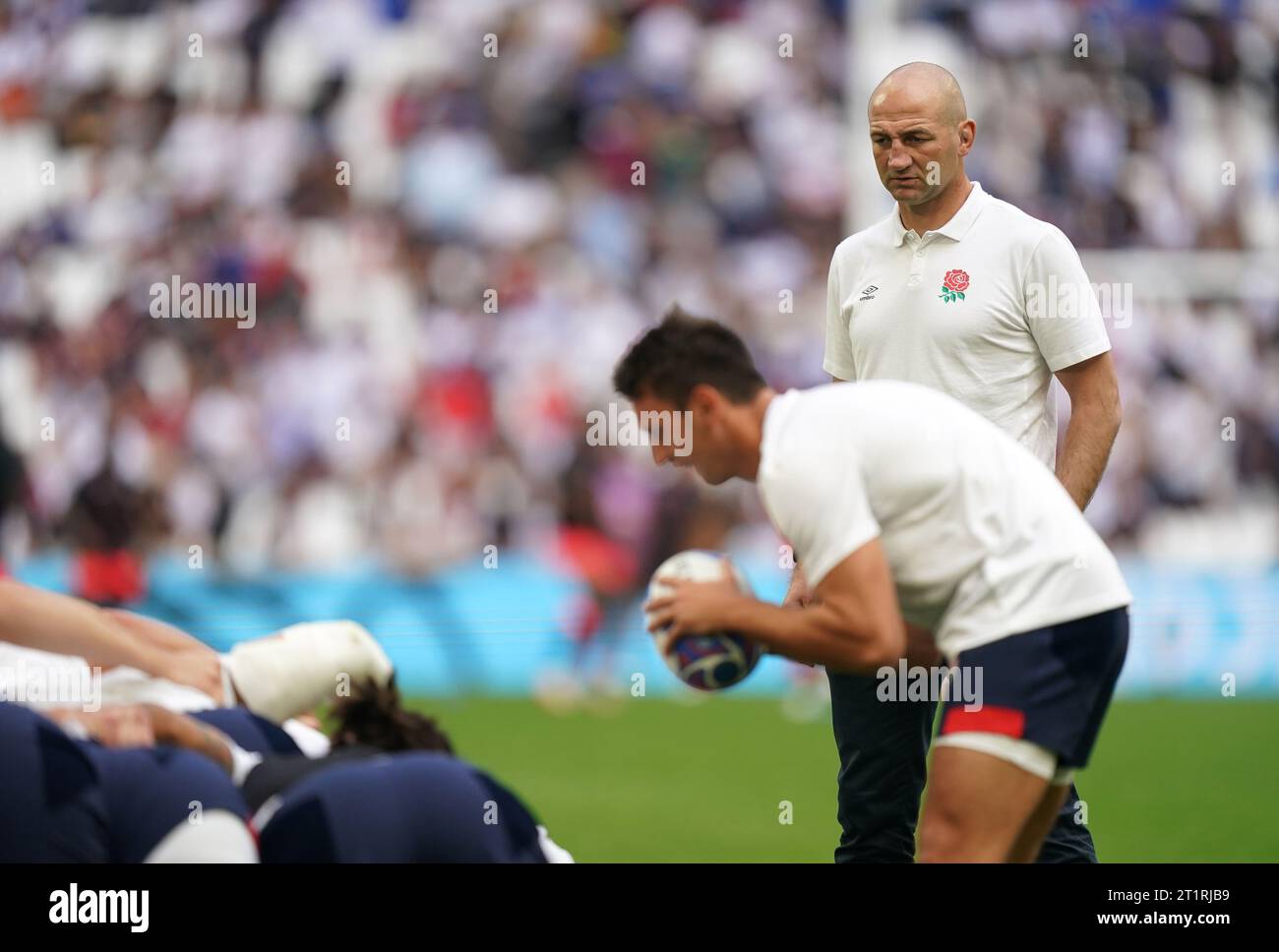 England head coach Steve Borthwick (left) speaks to captain Owen Farrell before the Rugby World ...