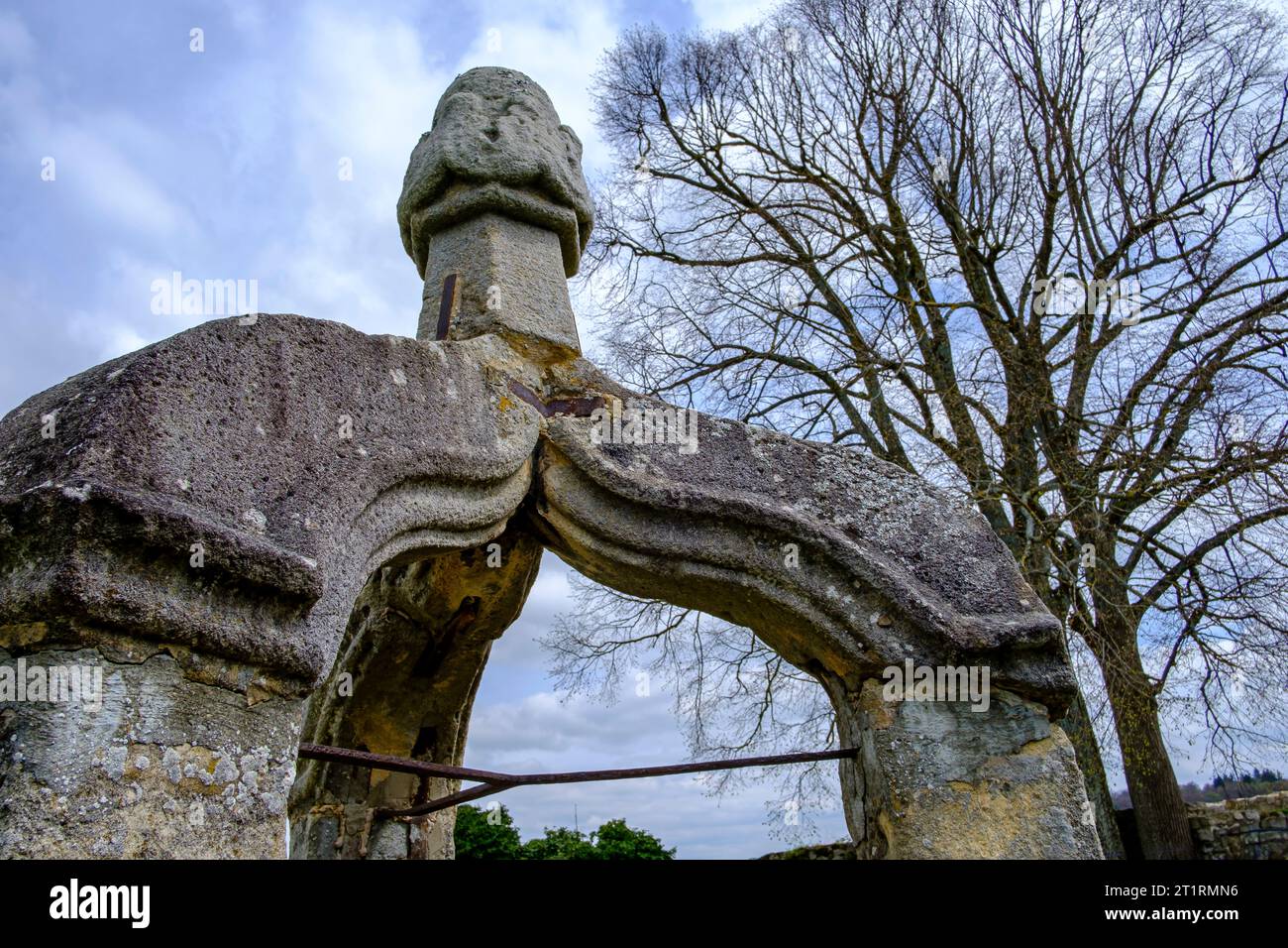 Well cap of Gothic tracery in the ruins of medieval Hohenurach Castle ...