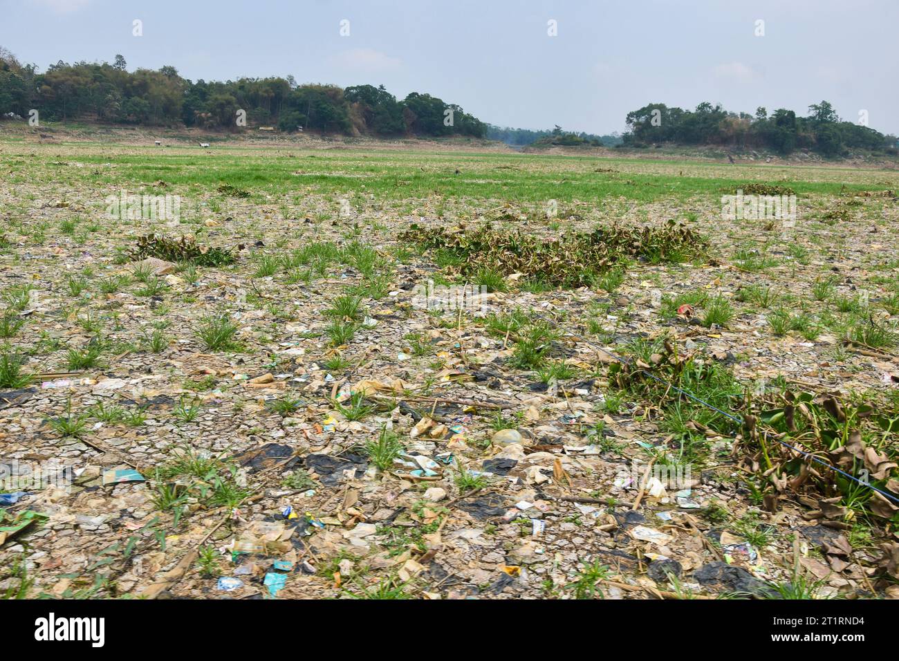 Bandung, Indonesia. 14th Oct, 2023. General view of the dry Citarum ...