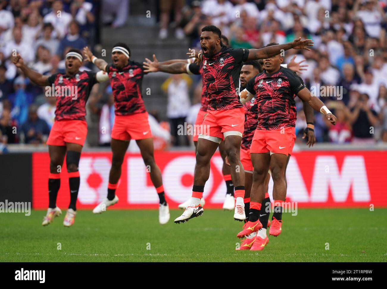Fiji perform The Cibi prior to the Rugby World Cup 2023 quarter-final ...