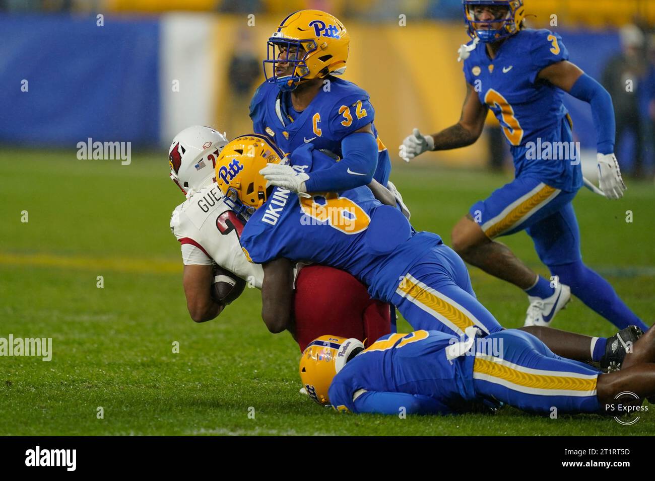 Pittsburgh, PA, USA. 14th Oct, 2023. Oct. 14, 2023: Isaac Guerendo #23 ...