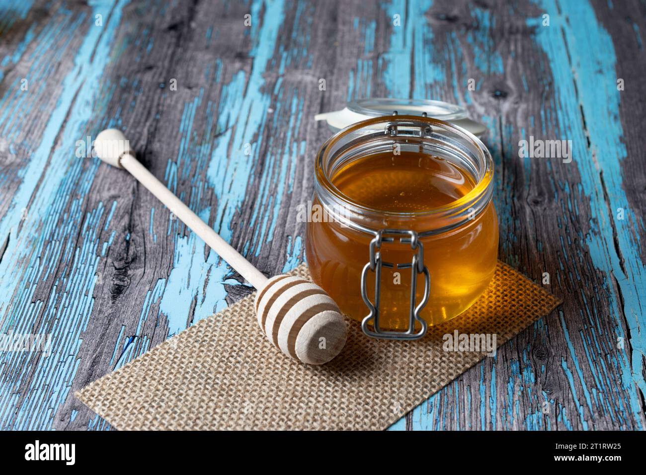 Close up honey dipper jar hi-res stock photography and images - Alamy