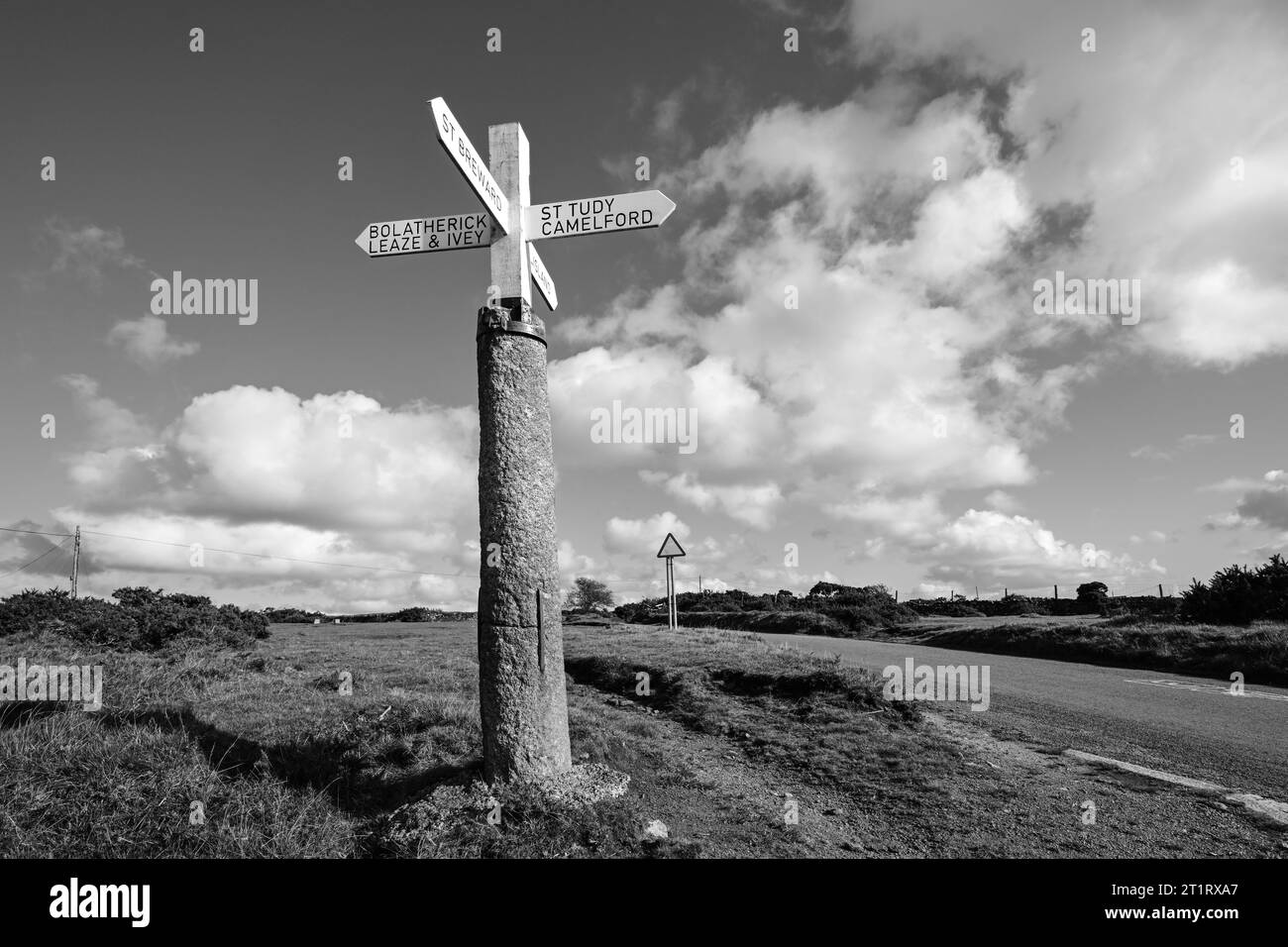 Old wooden countryside sign Black and White Stock Photos & Images - Alamy