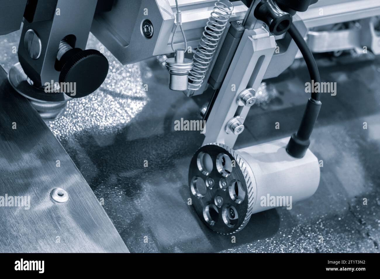 Ultrasonic and X-ray industrial equipment for testing the quality of a ...