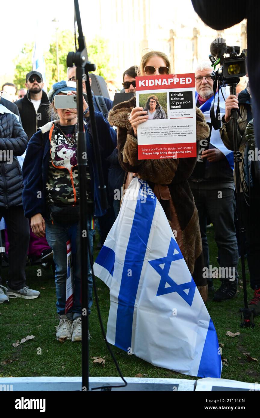 Parliament square, London, UK. 15th Oct, 2023. Hundreds demonstors of ...