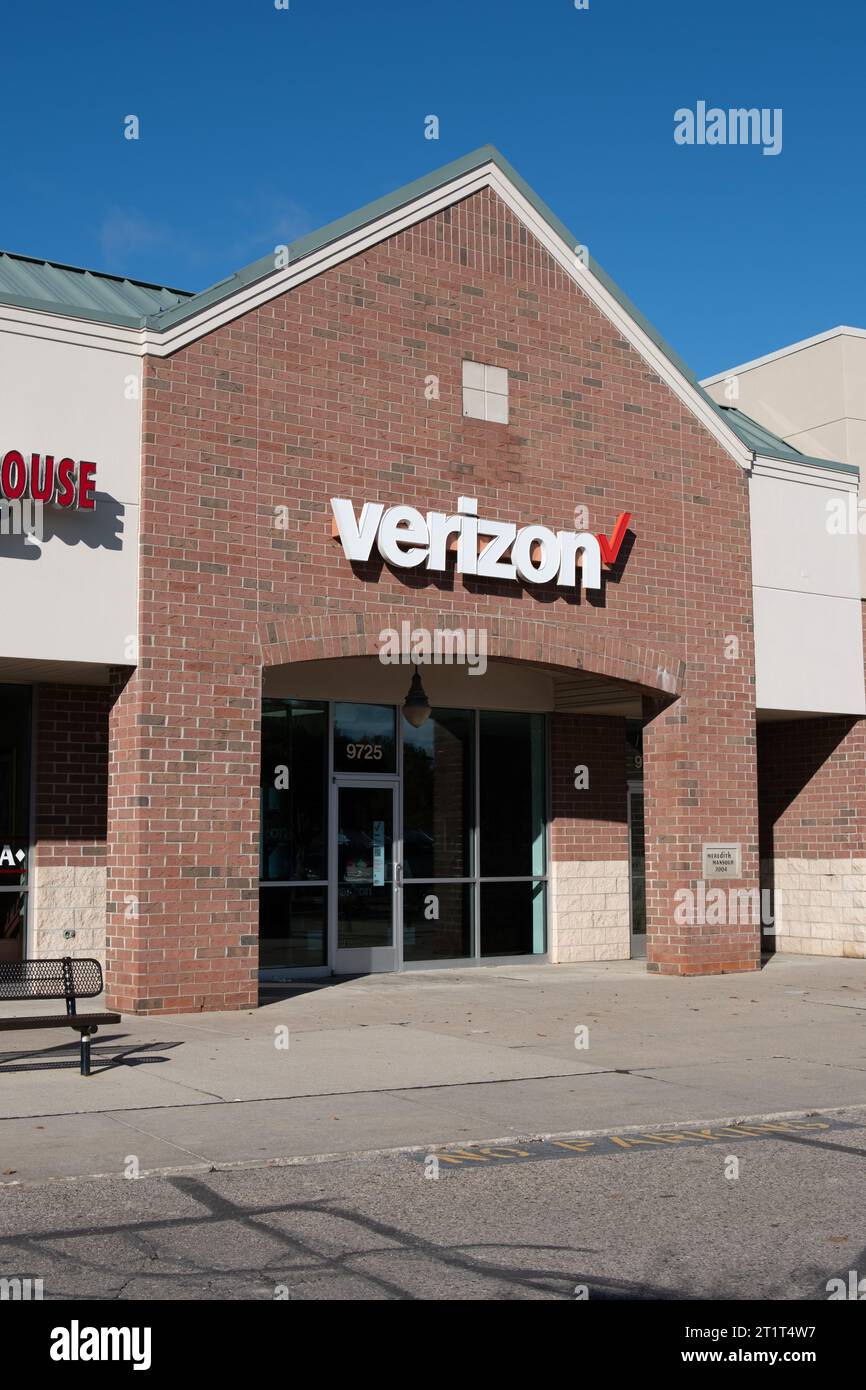 American verizon hi-res stock photography and images - Alamy