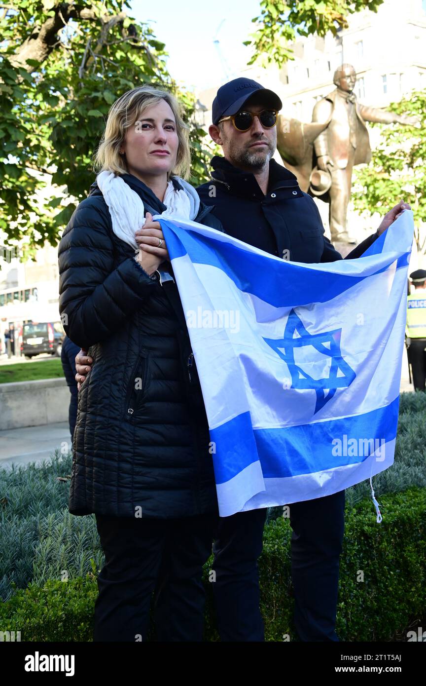 Parliament square, London, UK. 15th Oct, 2023. Hundreds demonstors of ...