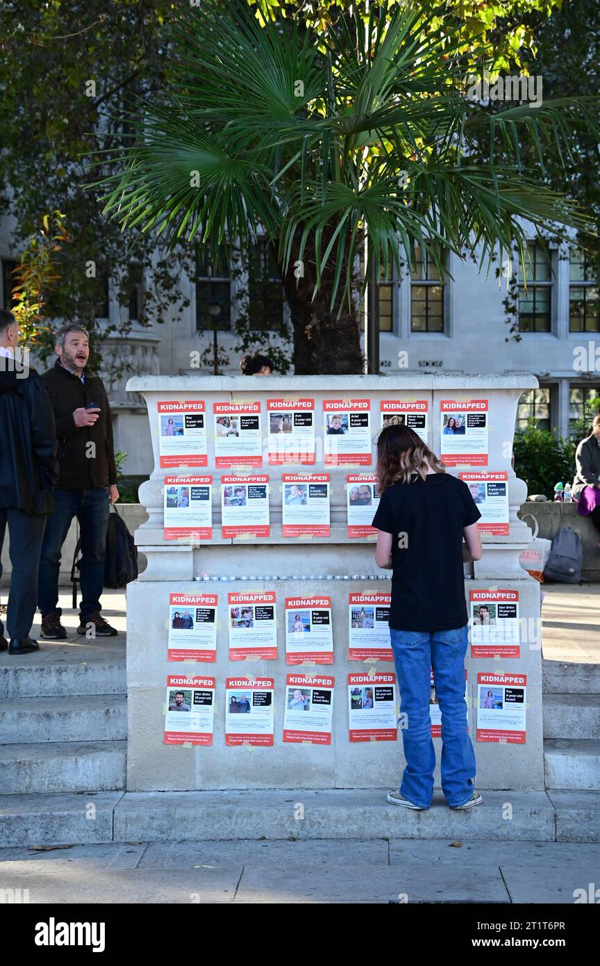 Parliament square, London, UK. 15th Oct, 2023. Hundreds demonstors of ...