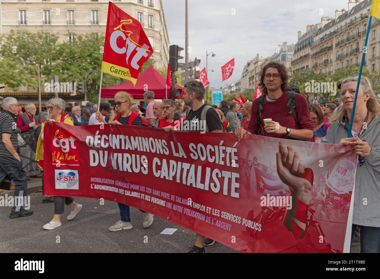 Paris, France.13th Oct, 2023. Inter-union demonstration for increased ...