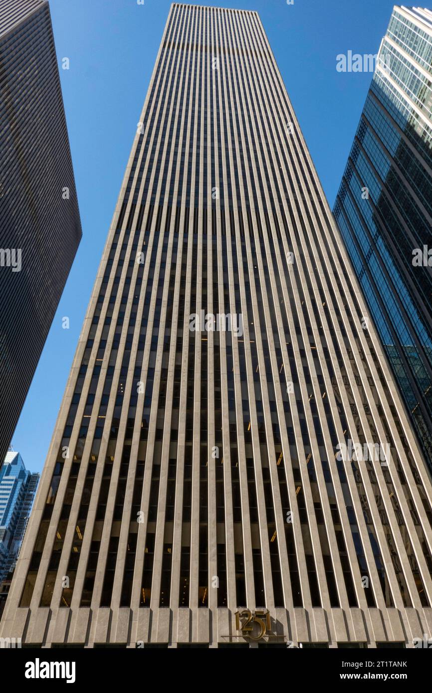 Skyscraper in Rockefeller Center Complex, 1251 Avenue of the Americas ...