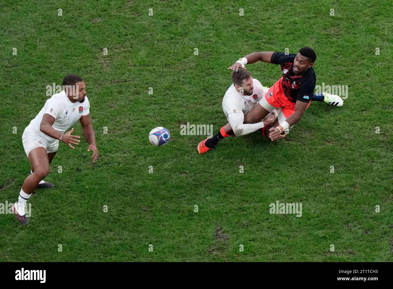 England's Elliot Daly tackles Fiji's Ilaisa Droasese during the Rugby ...