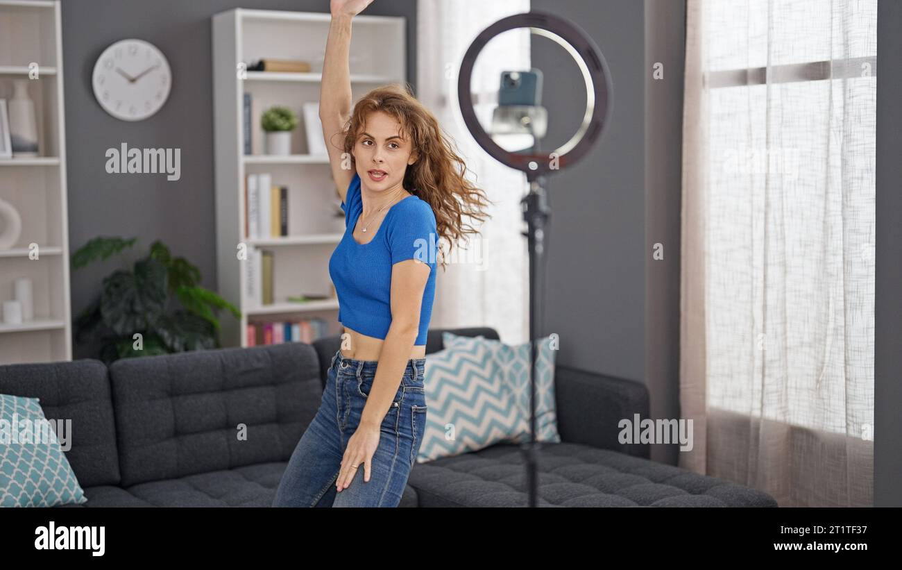 Dance tutorial hi-res stock photography and images - Alamy