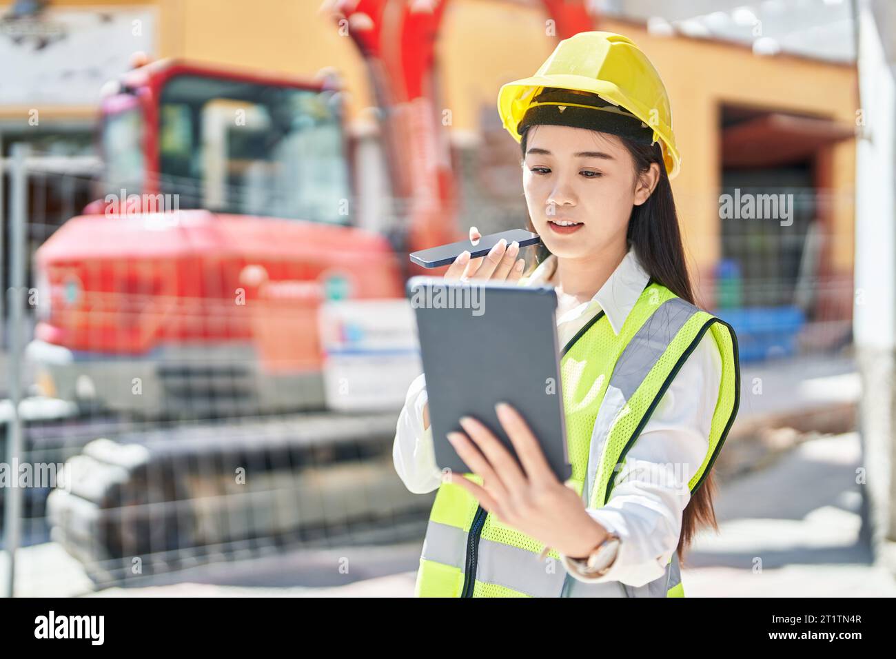 Chinese female architect talking on hi-res stock photography and images ...