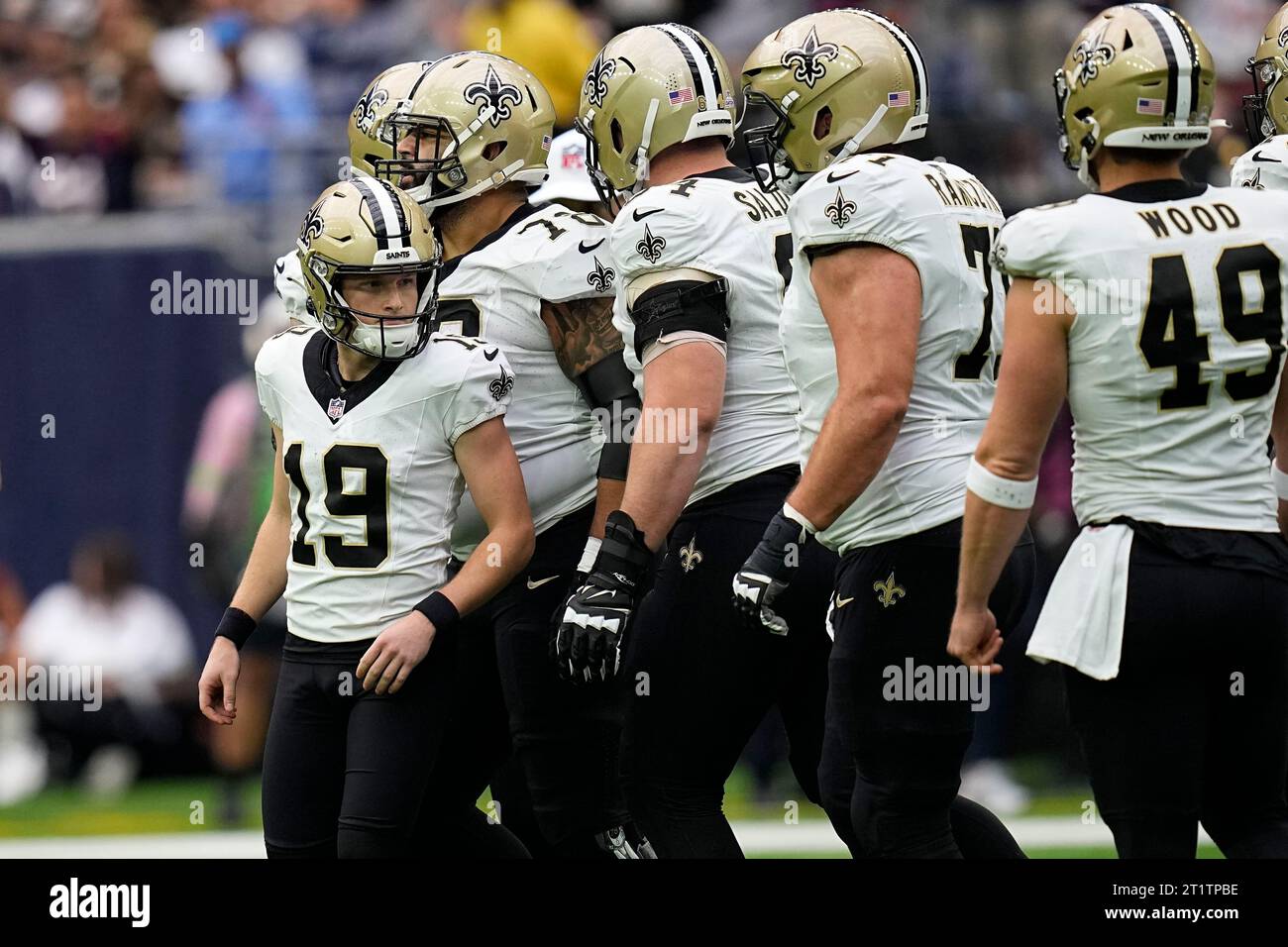 New Orleans Saints place-kicker Blake Grupe (19) reacts after missing a ...