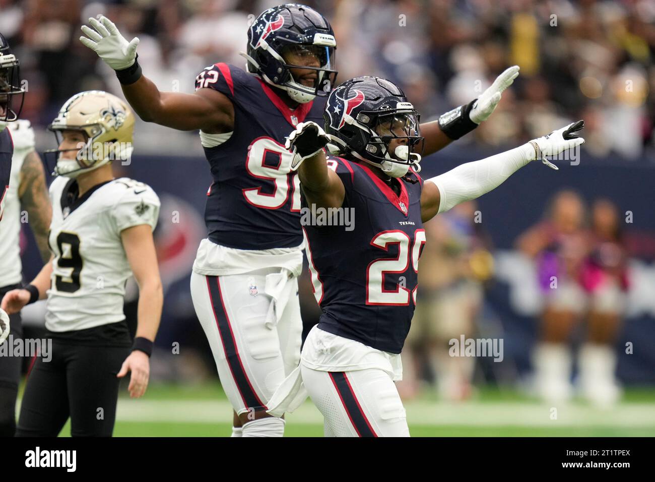 Houston Texans safety M.J. Stewart (29) and defensive end Dylan Horton ...