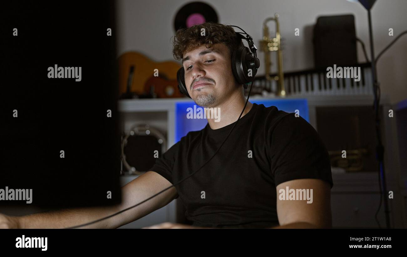 Pcgaming hi-res stock photography and images - Alamy