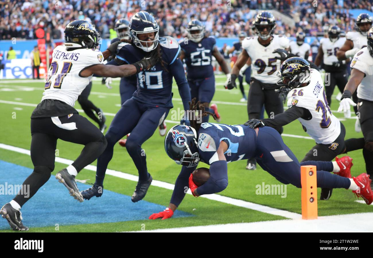 London, UK. 15th Oct, 2023. Tennessee Titans running back Derrick Henry ...
