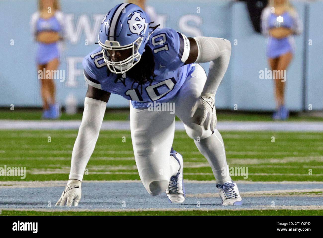 North Carolina defensive lineman Desmond Evans (10) lines up for a play ...