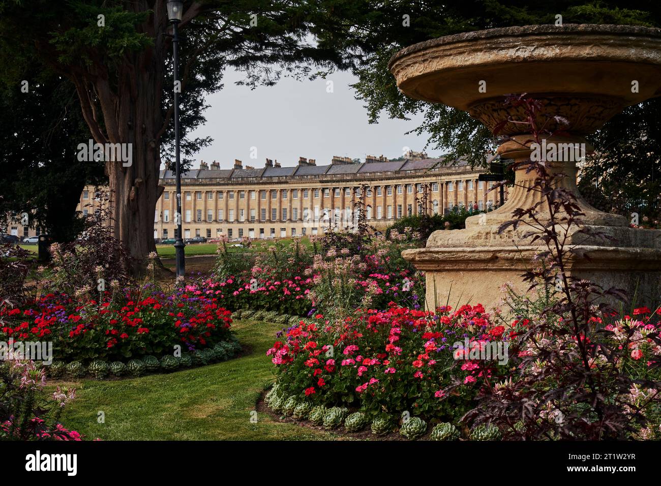 Flower garden and fountain with Bath Royal Crescent in background Stock ...