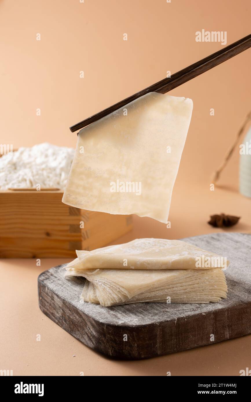 Won ton wrapper hi-res stock photography and images - Alamy