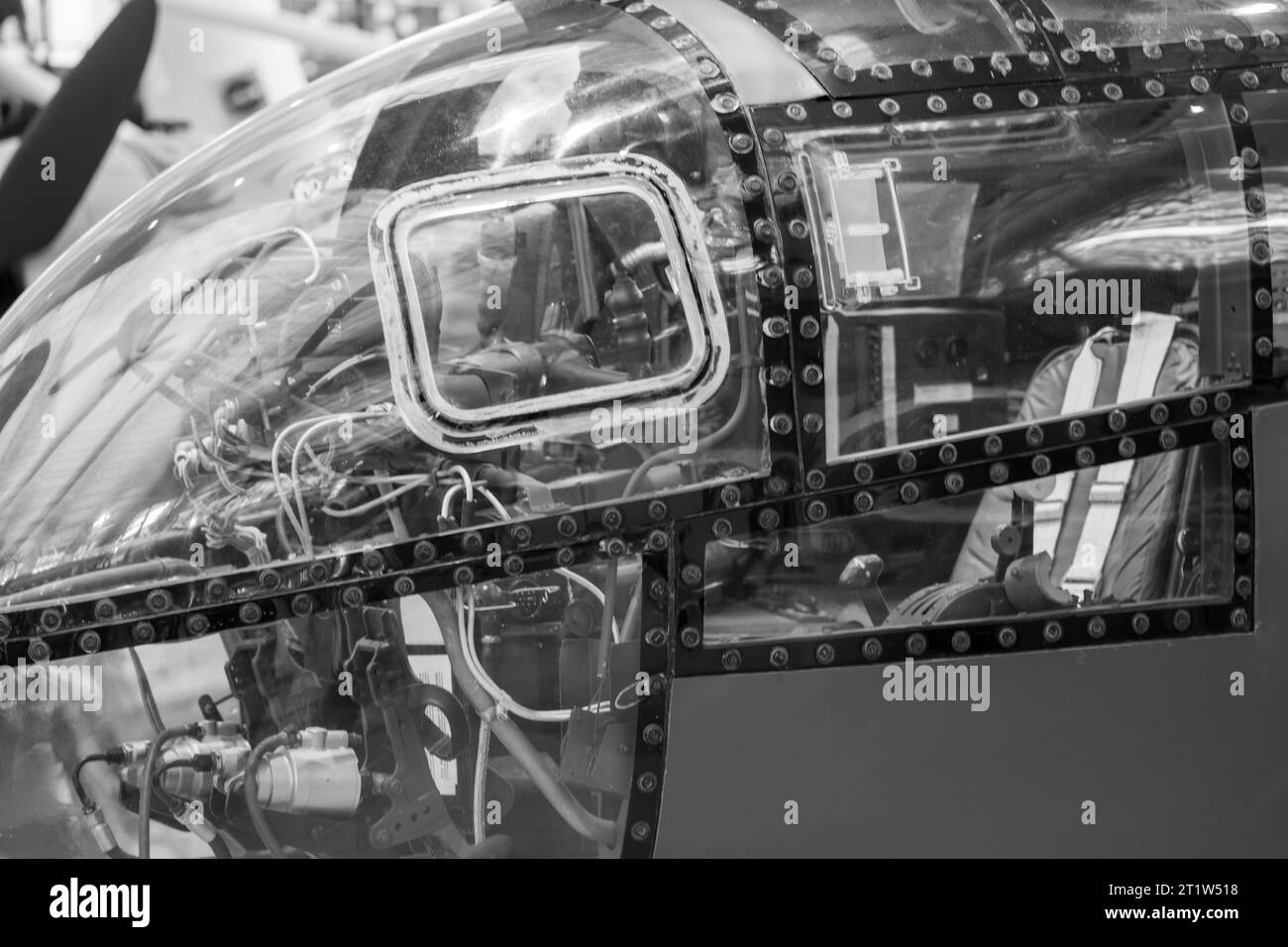 Machine Guns of a B-17 Flying Fortress Stock Photo - Alamy