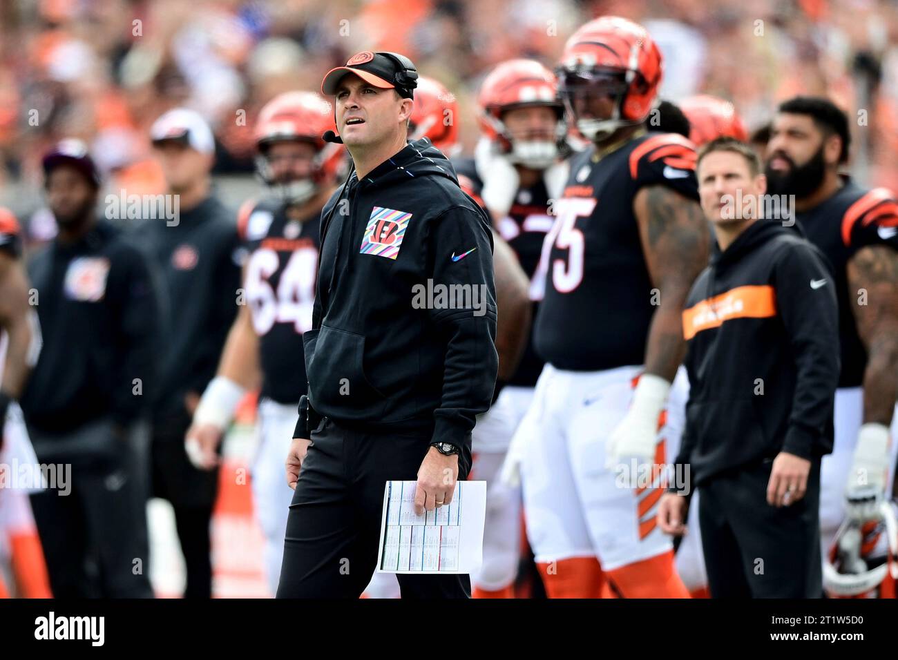 Cincinnati Bengals head coach Zac Taylor looks on in the first half ...