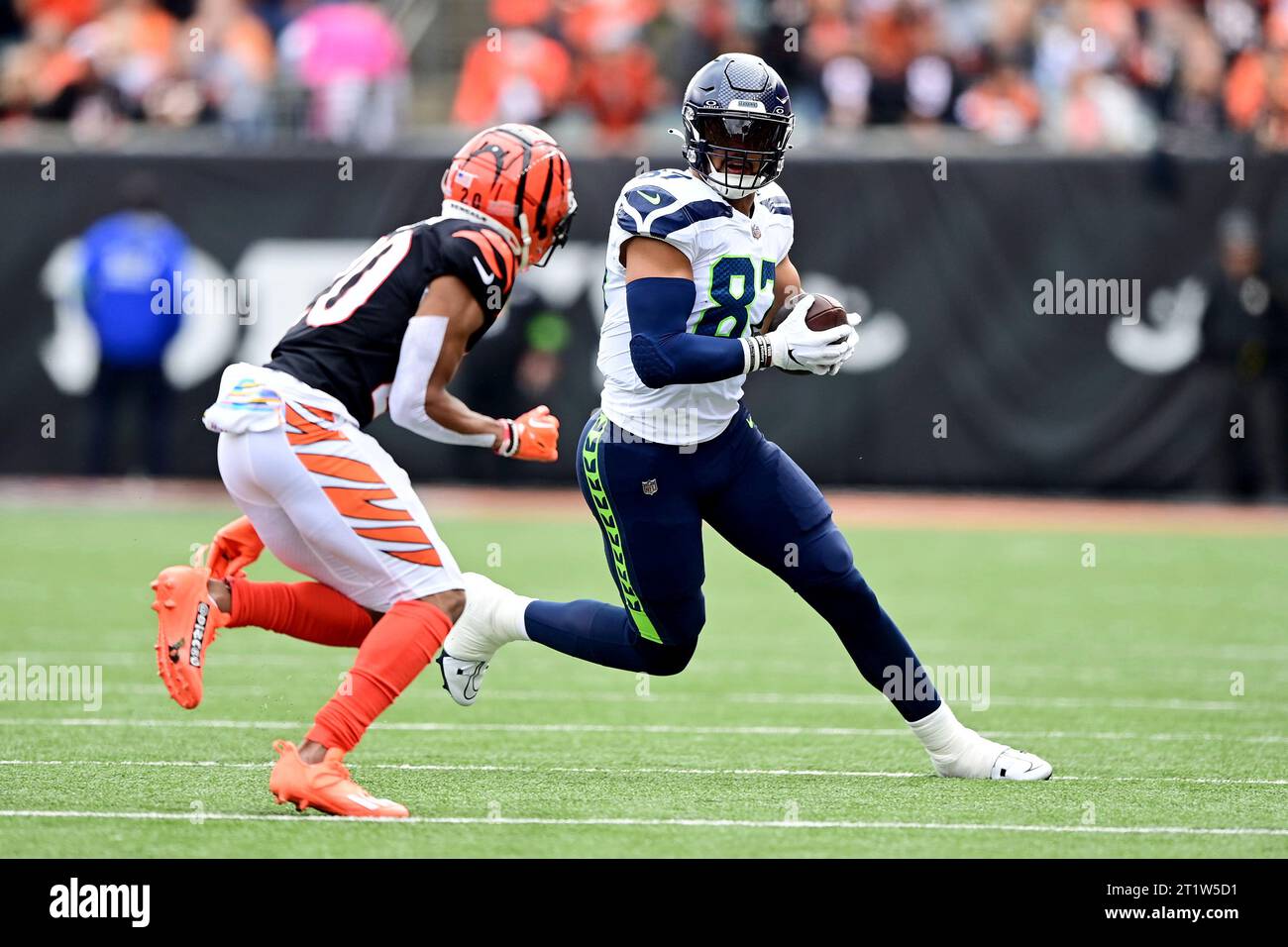 Seattle Seahawks tight end Noah Fant (87) carries the ball against ...