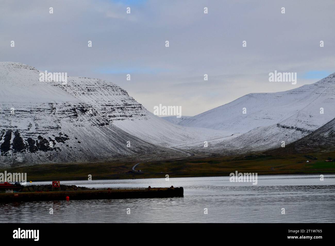 Iceland ocean attractions hi-res stock photography and images - Alamy
