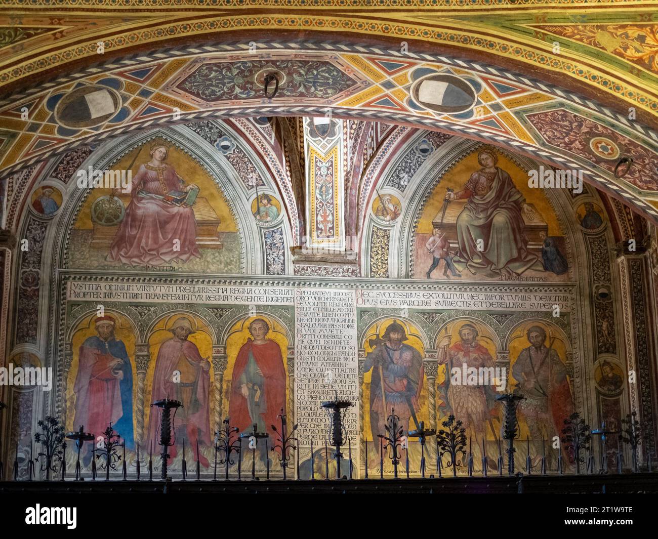 Il pubblico hi-res stock photography and images - Alamy