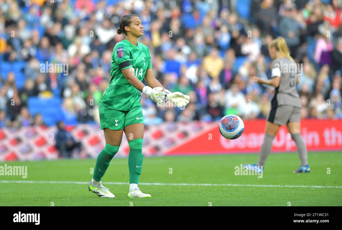 Footballer becky spencer hi-res stock photography and images - Alamy