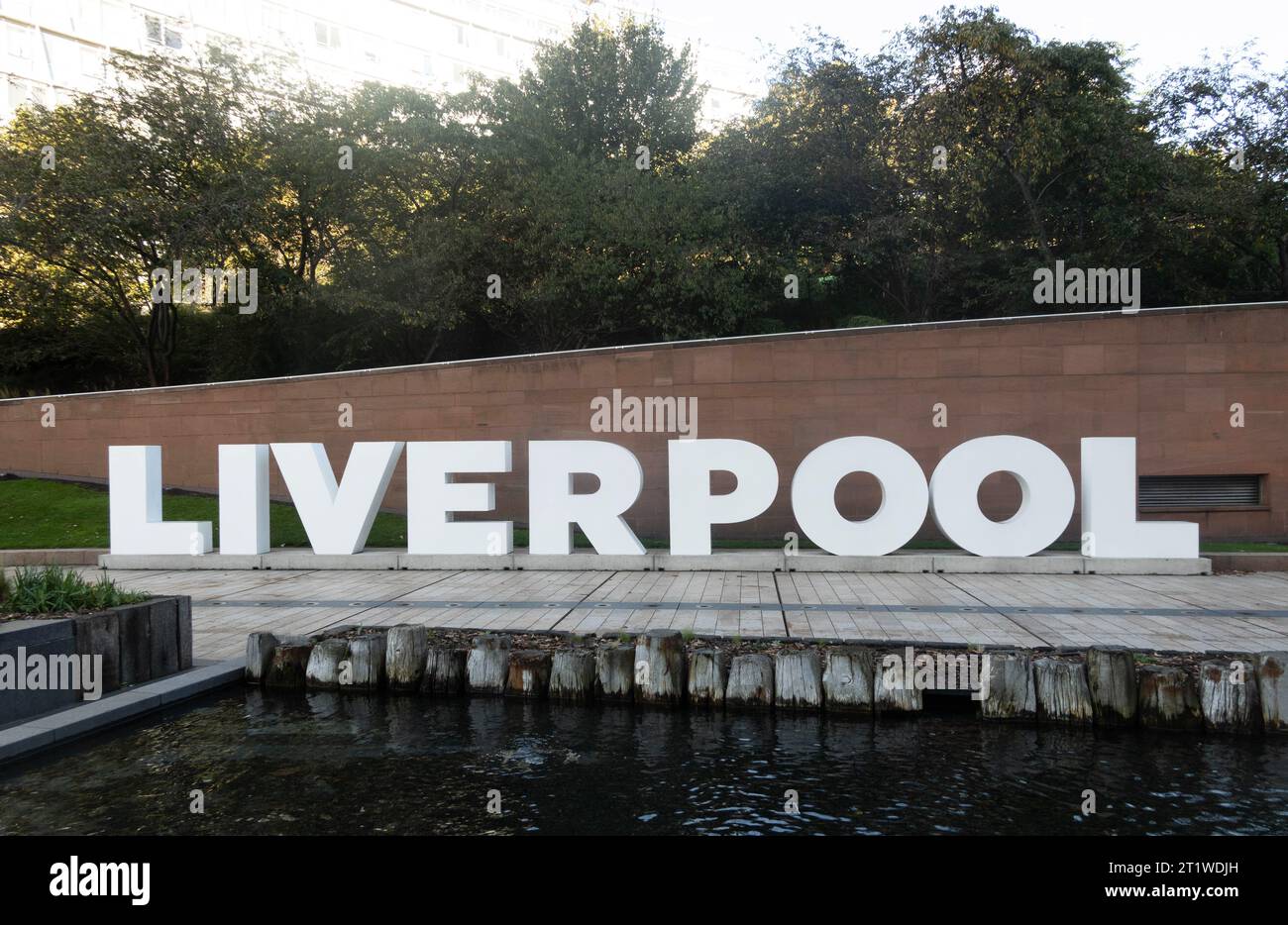 Liverpool sign near Liverpool ONE Stock Photo - Alamy