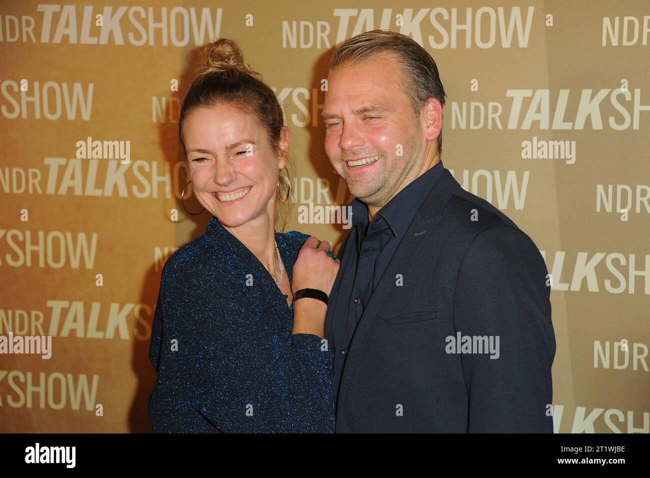 Rhea Harder mit Ehemann Jörg Vennewald. Roter Teppich zur1000. TV ...